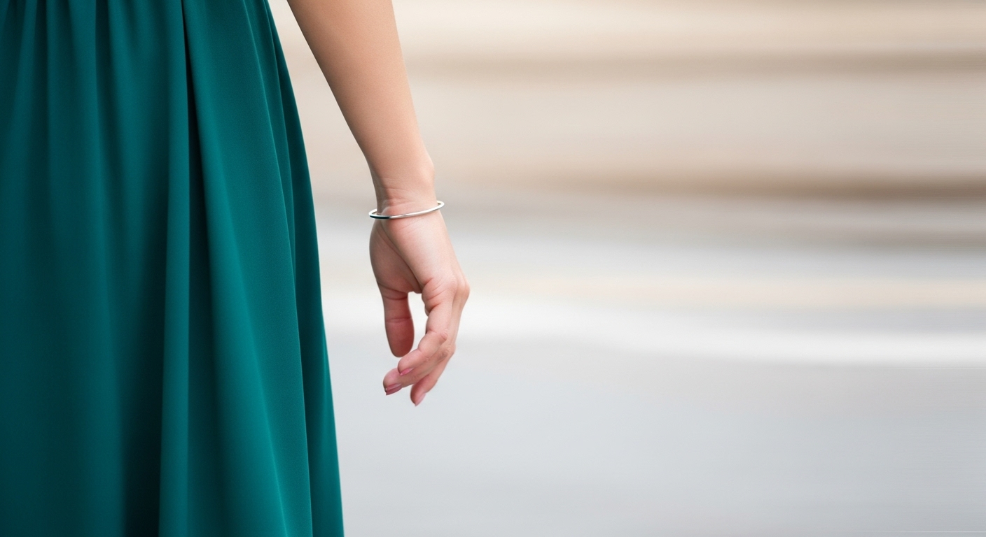 How to Walk Like a Feminine Girl